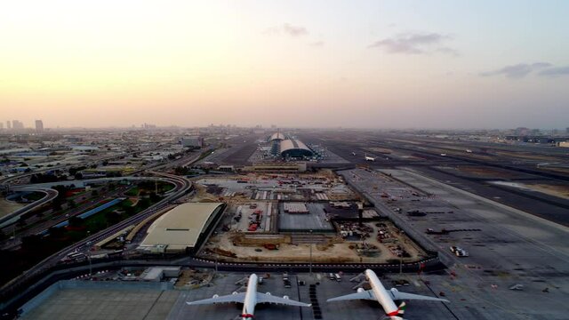 Imágenes de Dxb: descubre bancos de fotos, ilustraciones, vectores y ...