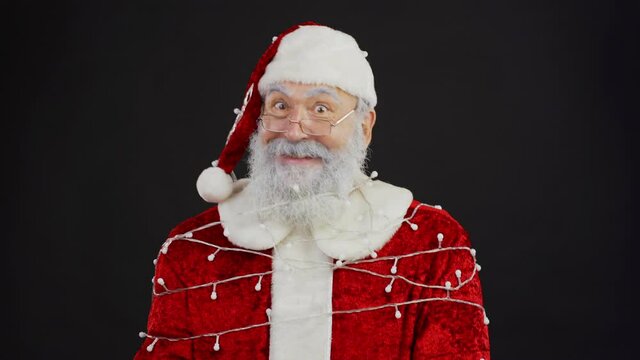 Santa Video Footage – Browse 146,384 HD Stock Video and Footage | Adobe ...