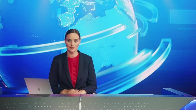 Reporter Newscaster Images – Browse 20,024 Stock Photos, Vectors, and ...