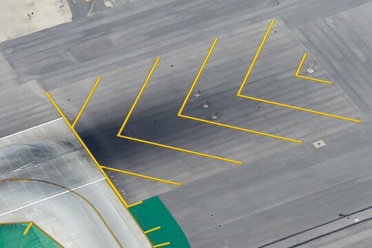 Stopway Billeder – Gennemse 180,979 stockfotos, vektorer og videoer ...