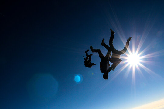 Freifall Images – Browse 24 Stock Photos, Vectors, and Video | Adobe Stock