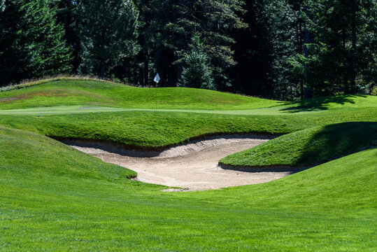 รูปภาพ"Sand Trap" – เลือกดูภาพถ่ายสต็อก เวกเตอร์ และวิดีโอ62,632 ...