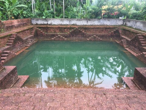 Kerala Traditional House With Pond