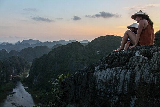 Swartberge Bilder – Durchsuchen 3,073 Archivfotos, Vektorgrafiken und ...
