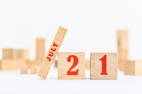 Afbeeldingen over "Twenty First" – Blader in stockfoto's, vectoren en ...