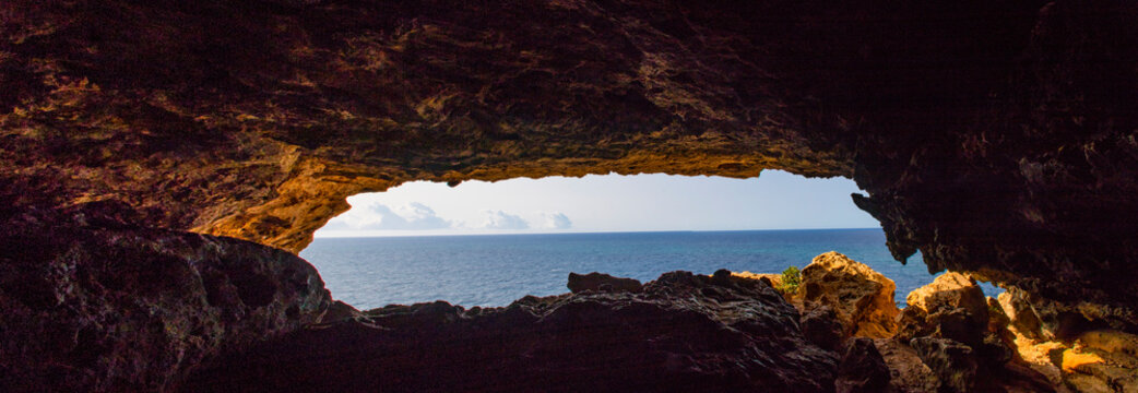 Foradada Bilder – Durchsuchen 967 Archivfotos, Vektorgrafiken und ...