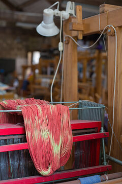 Webmaschine bilder – Bläddra bland 110 stockfoton, vektorer och videor ...