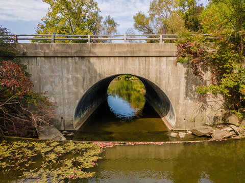 Half-Circle Billeder – Gennemse 475 stockfotos, vektorer og videoer ...