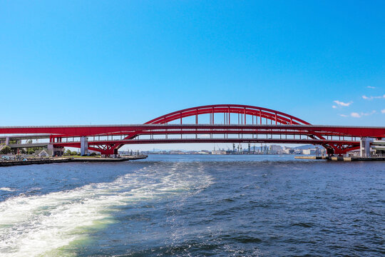 「赤い橋」の画像 - 29,200 件の Stock 写真、ベクターおよびビデオ | Adobe Stock