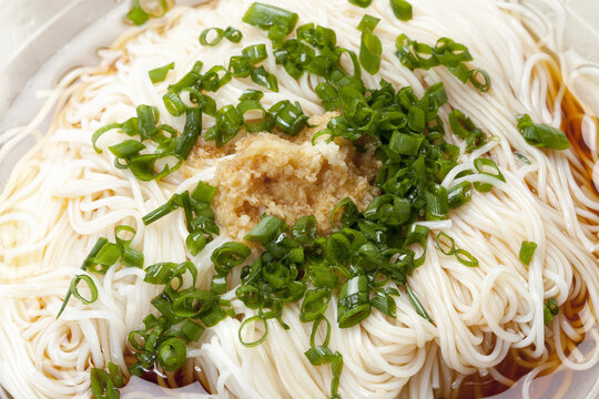 รูปภาพBukkake – เลือกดูภาพถ่ายสต็อก เวกเตอร์ และวิดีโอ960 | Adobe Stock