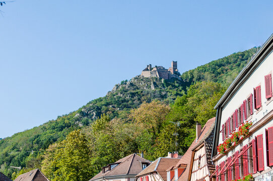 Haut-Rhin Bilder – Durchsuchen 7,615 Archivfotos, Vektorgrafiken und ...