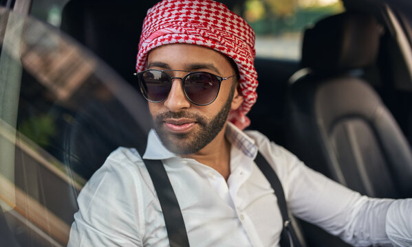 รูปภาพGhutrah – เลือกดูภาพถ่ายสต็อก เวกเตอร์ และวิดีโอ14,258 | Adobe Stock