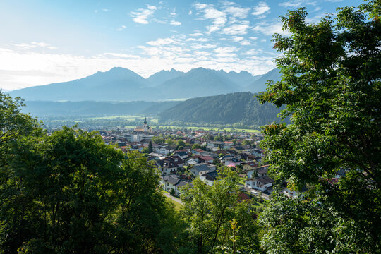 รูปภาพZirl – เลือกดูภาพถ่ายสต็อก เวกเตอร์ และวิดีโอ133 | Adobe Stock