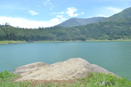 Wonosobo Imagens – Procure 1,238 fotos, vetores e vídeos | Adobe Stock