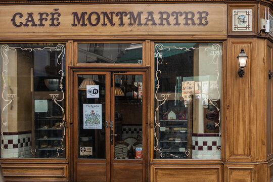 Paris Cafe Sign Images – Browse 1,638 Stock Photos, Vectors, and Video ...