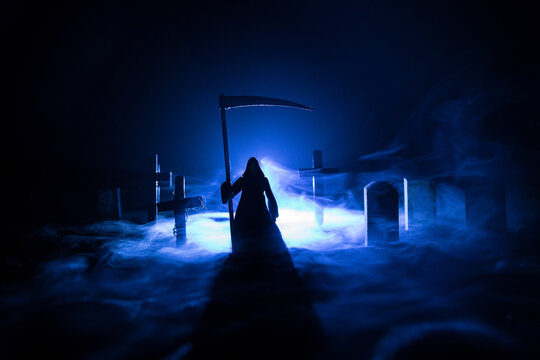 Sensenmann Bilder – Durchsuchen 115,367 Archivfotos, Vektorgrafiken und ...