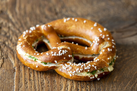 Butterbrezel bilder – Bläddra bland 77 stockfoton, vektorer och videor ...