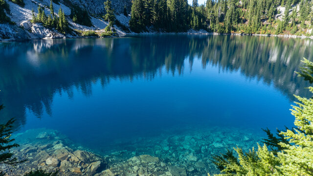 "Blue Lake" Images – Browse 41,126 Stock Photos, Vectors, and Video ...