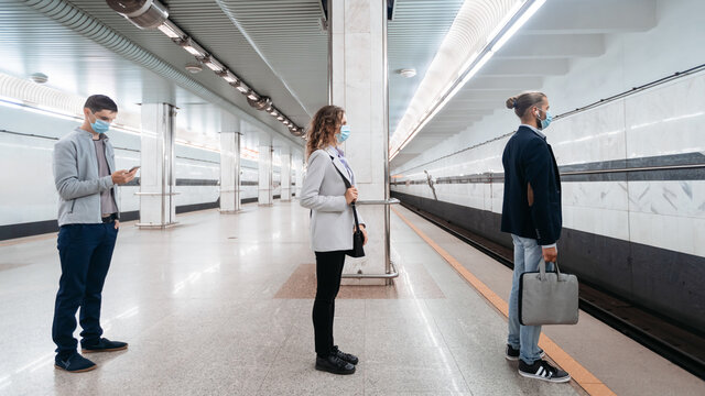 Passengers Images – Browse 853,741 Stock Photos, Vectors, and Video ...