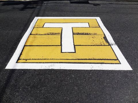 T-Intersection 이미지 – 찾아보기 1,796 스톡 사진, 벡터 및 비디오 | Adobe Stock