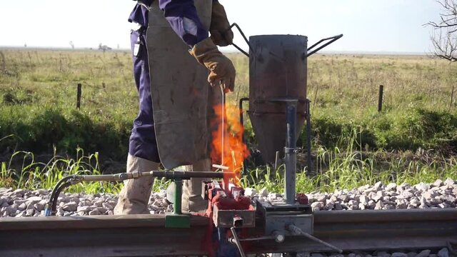 「Thermite」の写真素材 | 1,223件の無料イラスト画像 | Adobe Stock