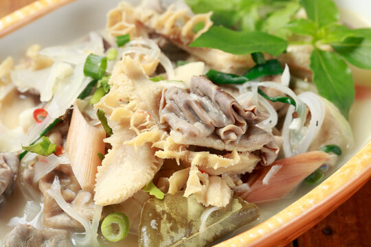 รูปภาพKachin – เลือกดูภาพถ่ายสต็อก เวกเตอร์ และวิดีโอ214 | Adobe Stock