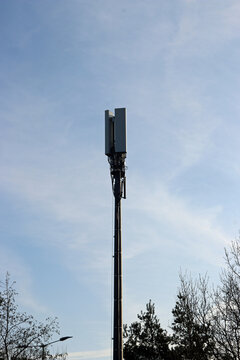 "Mobile Phone Mast" Images – Browse 7,704 Stock Photos, Vectors, and ...