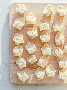 รูปภาพHuntun – เลือกดูภาพถ่ายสต็อก เวกเตอร์ และวิดีโอ16,323 | Adobe Stock