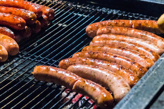 Bratwurstbude Bilder – Durchsuchen 683 Archivfotos, Vektorgrafiken und ...