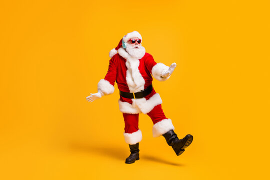 "Father Christmas" Images – Browse 5,071,402 Stock Photos, Vectors, and ...