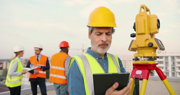 Winkelmass Bilder – Durchsuchen 27,135 Archivfotos, Vektorgrafiken und ...