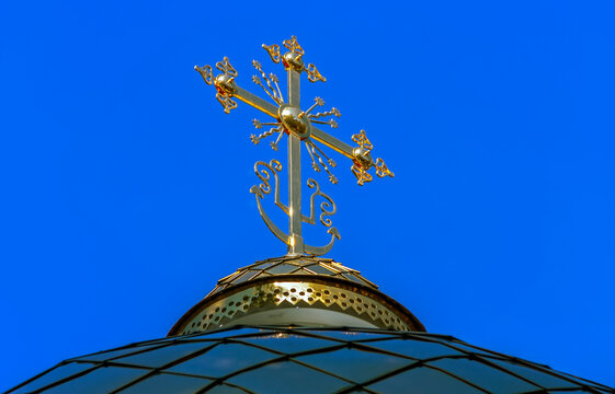 Bright Cross In The Sky Images – Browse 29,338 Stock Photos, Vectors ...