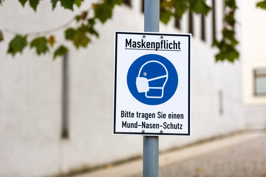 Bitte Maske Tragen Images – Browse 42 Stock Photos, Vectors, and Video ...