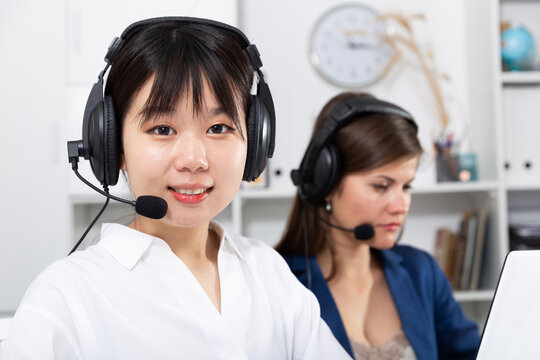 รูปภาพOperator – เลือกดูภาพถ่ายสต็อก เวกเตอร์ และวิดีโอ453,152 | Adobe ...