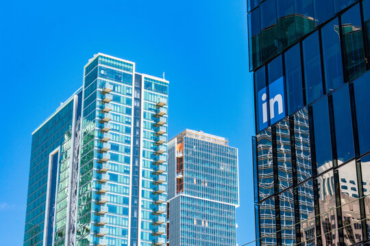 Linkedin Building Images – Browse 191 Stock Photos, Vectors, and Video ...