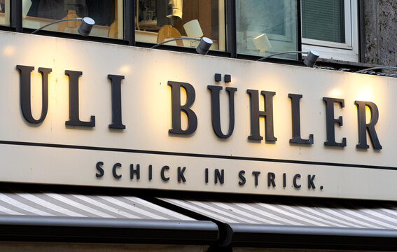 Ulli 이미지 – 찾아보기 101 스톡 사진, 벡터 및 비디오 | Adobe Stock