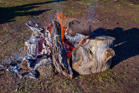 รูปภาพQuemando – เลือกดูภาพถ่ายสต็อก เวกเตอร์ และวิดีโอ269 | Adobe Stock
