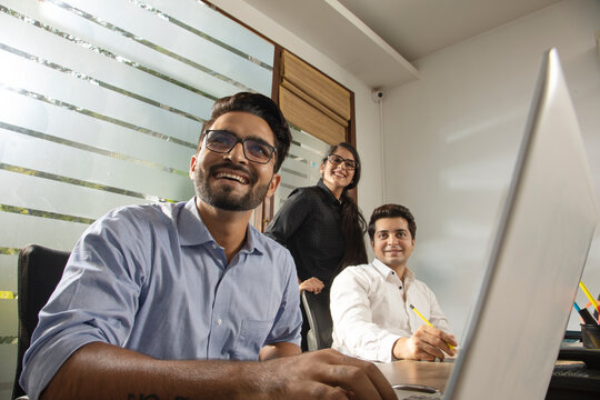 Employees Images – Browse 3,220,590 Stock Photos, Vectors, and Video ...