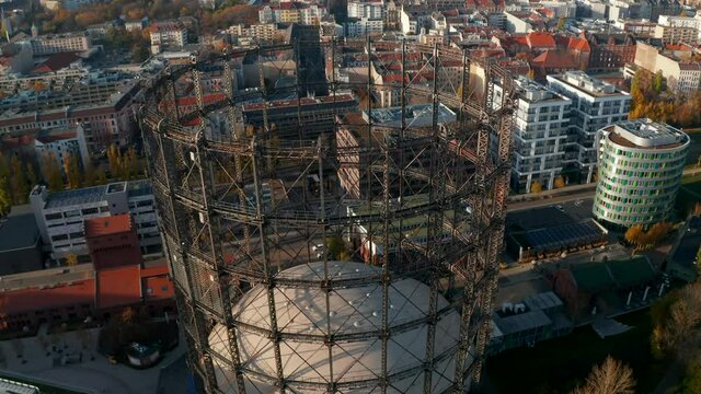 รูปภาพ"Gasometer – เลือกดูภาพถ่ายสต็อก เวกเตอร์ และวิดีโอ10,635 | Adobe ...