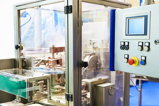 Producent bilder – Bläddra bland 104,384 stockfoton, vektorer och ...