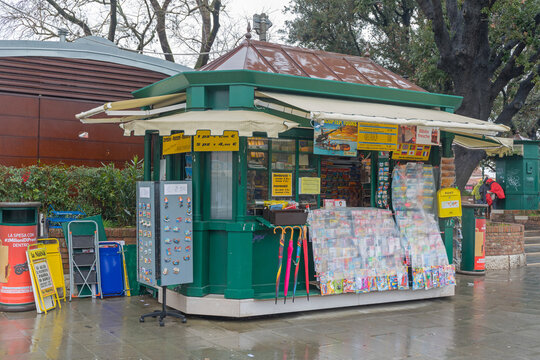 รูปภาพNewsstand – เลือกดูภาพถ่ายสต็อก เวกเตอร์ และวิดีโอ4,684 | Adobe Stock