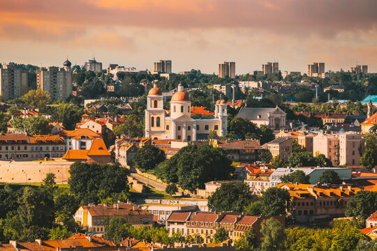 Afbeeldingen over "Lithuania Capital" – Blader in stockfoto's, vectoren ...