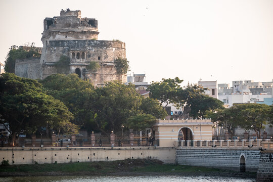 รูปภาพJamnagar – เลือกดูภาพถ่ายสต็อก เวกเตอร์ และวิดีโอ244 | Adobe Stock