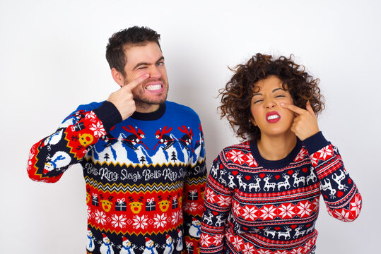 Ugly Couple Bilder – Durchsuchen 4,890 Archivfotos, Vektorgrafiken und ...