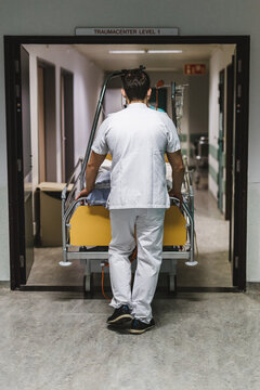 Brancardier Images – Browse 36 Stock Photos, Vectors, and Video | Adobe ...