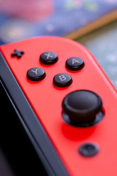 "Nintendo Switch" Images – Browse 1,305 Stock Photos, Vectors, and ...