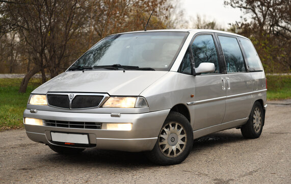 รูปภาพMpv – เลือกดูภาพถ่ายสต็อก เวกเตอร์ และวิดีโอ4,815 | Adobe Stock