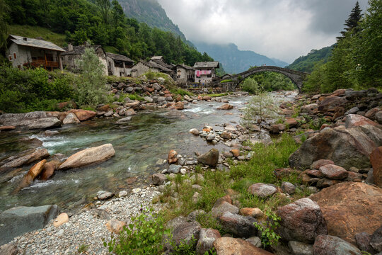 Valchiusella 이미지 – 찾아보기 107 스톡 사진, 벡터 및 비디오 | Adobe Stock