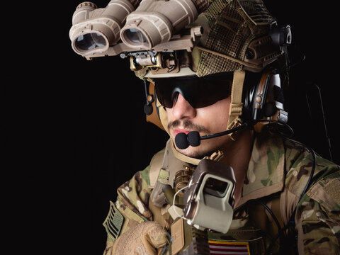 Night Vision Soldier Bilder – Durchsuchen 4,003 Archivfotos ...