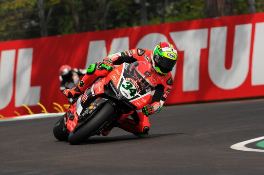 รูปภาพSbk – เลือกดูภาพถ่ายสต็อก เวกเตอร์ และวิดีโอ1,789 | Adobe Stock